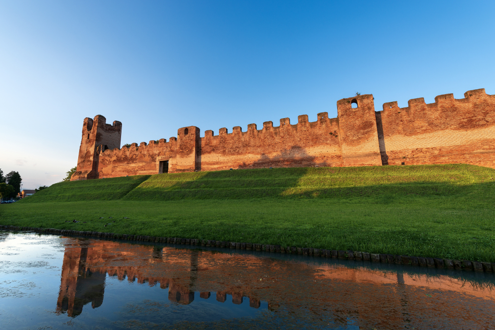 Fortnite worldwide success challenges Android defenses